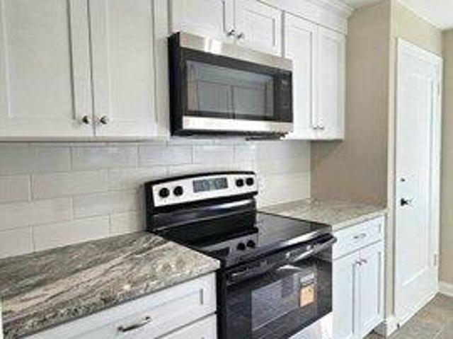 house with 2 bedroom, Springfield MA ES105041708
