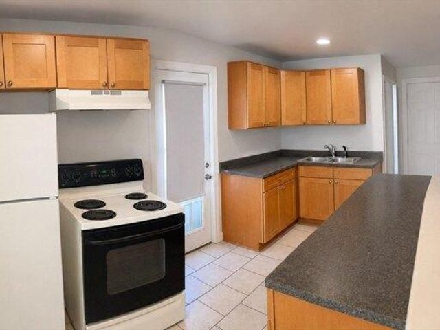 house with 2 bedroom, Springfield MA ES105058853