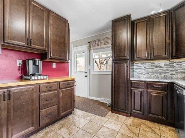 house with 2 bedroom, Springfield MA ES105060955