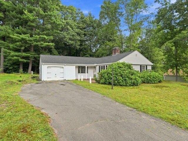 house with 2 bedroom, Springfield MA ES105140298