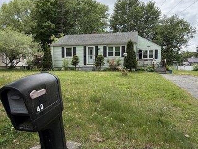 house with 2 bedroom, Springfield MA ES105115210