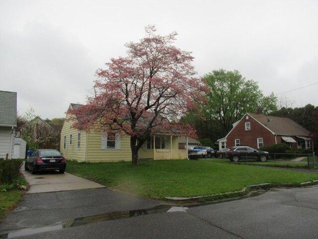 house with 2 bedroom, Springfield MA ES105124664
