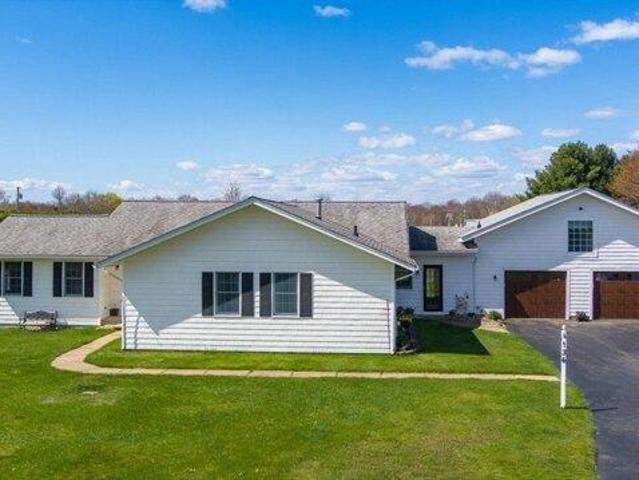 house with 2 bedroom, Swansea MA DLS101631714