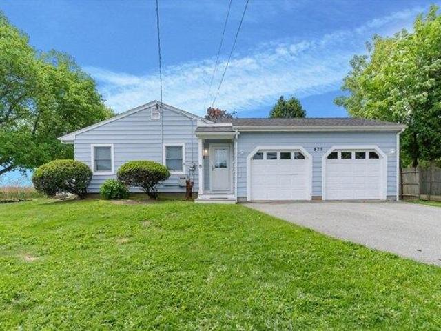 house with 2 bedroom, Swansea MA DS103220058
