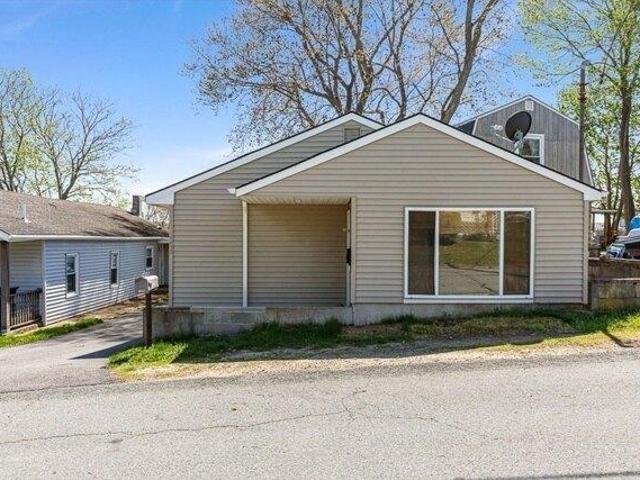 house with 2 bedroom, Swansea MA ES103434224