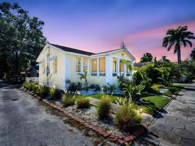 house with 2 bedroom, St Petersburg FL ES102659935