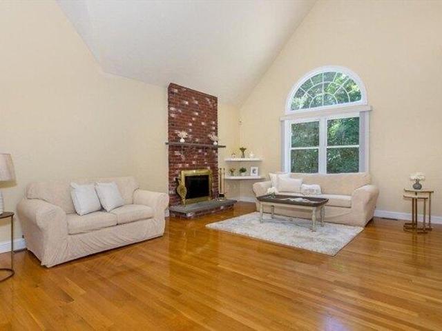 house with 2 bedroom, Stoughton MA ES105175242