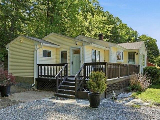 house with 2 bedroom, Stow MA DLS103126131