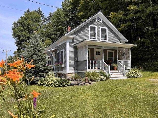 house with 2 bedroom, Stowe VT DS104477464