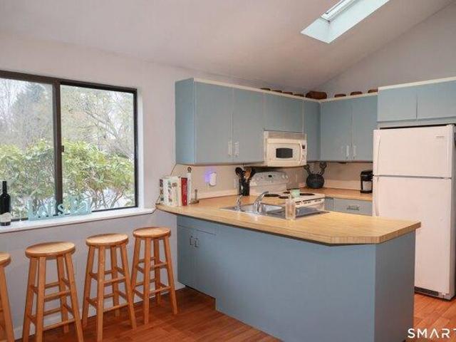 house with 2 bedroom, Stonington CT DS103125111
