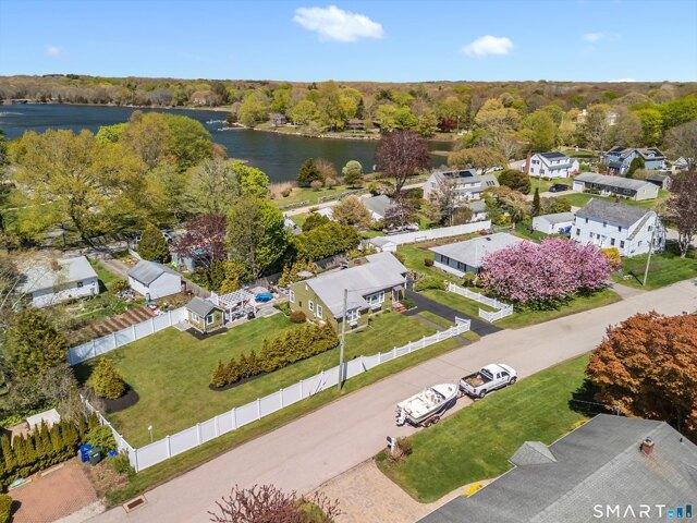 house with 2 bedroom, Stonington CT ES104376224