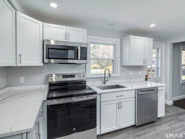house with 2 bedroom, Stafford CT DS102213087
