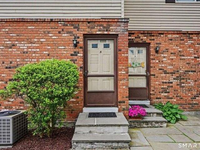 house with 2 bedroom, Stamford CT DLS103071667