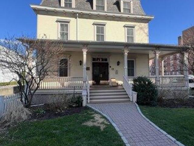 house with 2 bedroom, Stamford CT DS101799259
