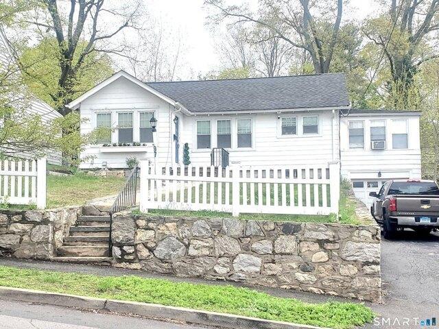 house with 2 bedroom, Stamford CT DS102213305