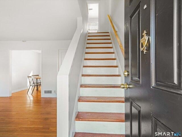 house with 2 bedroom, Stamford CT DS102218833