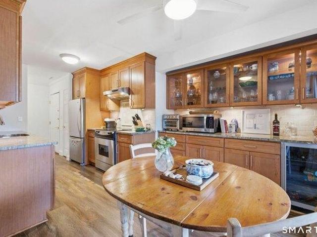 house with 2 bedroom, Stamford CT DS102729027