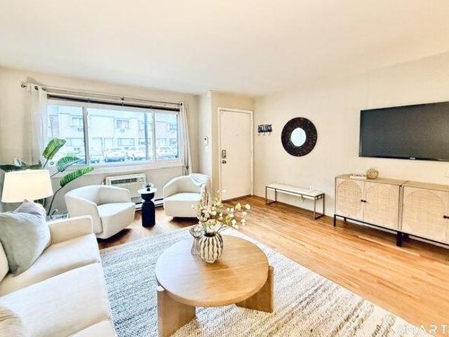 house with 2 bedroom, Stamford CT DS103069860