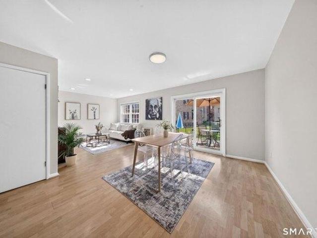 house with 2 bedroom, Stamford CT DS104189165