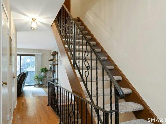 house with 2 bedroom, Stamford CT DS104232434