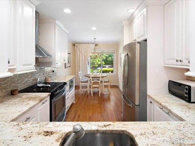house with 2 bedroom, Stamford CT DS104480425