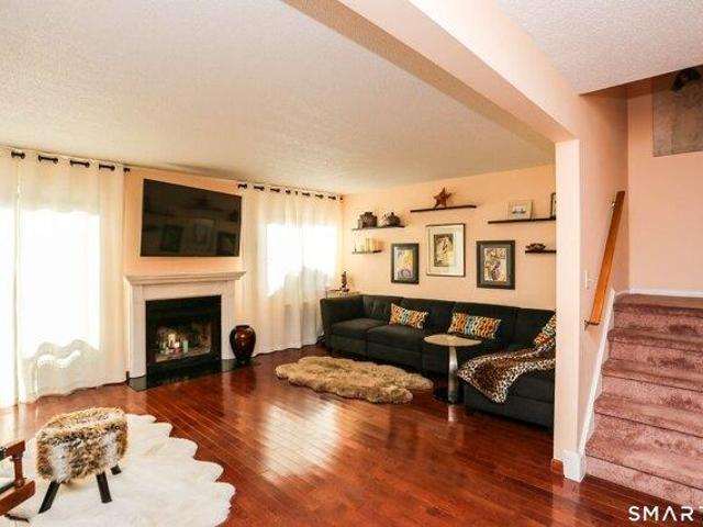 house with 2 bedroom, Stamford CT ES104114975