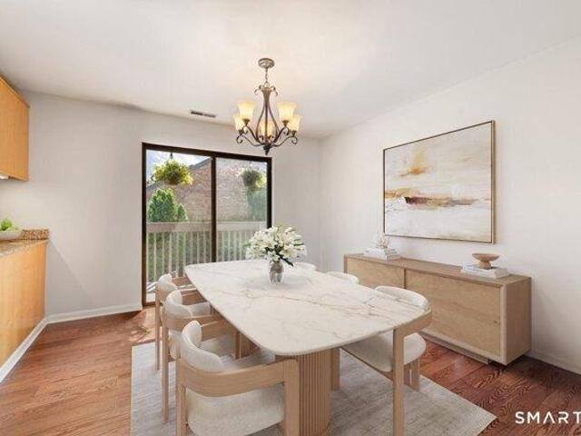 house with 2 bedroom, Stamford CT ES104831334