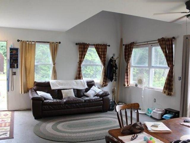house with 2 bedroom, Stewartstown NH ES104235748