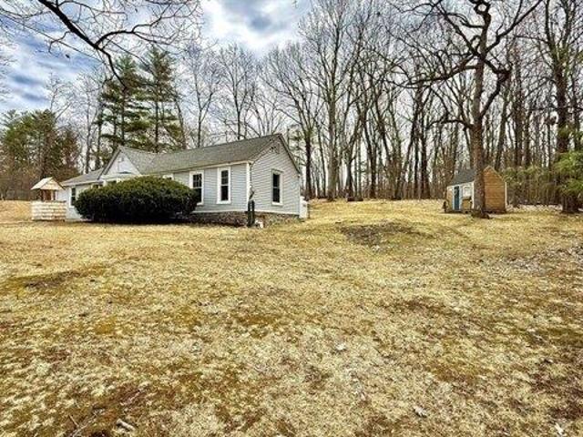 house with 2 bedroom, Sterling MA DLS102446339