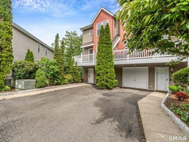 house with 2 bedroom, Stratford CT DLS103099760