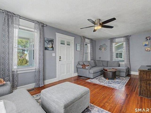 house with 2 bedroom, Stratford CT DS102063316