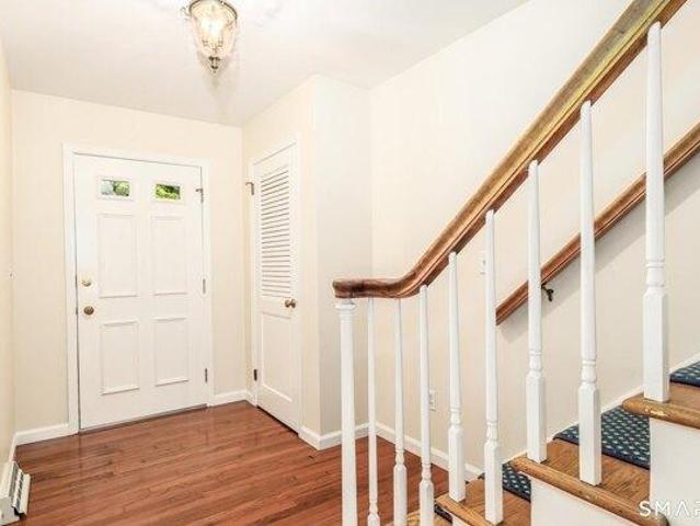 house with 2 bedroom, Stratford CT ES104757398