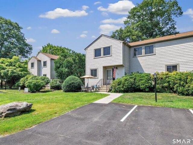 house with 2 bedroom, Stratford CT ES104870138
