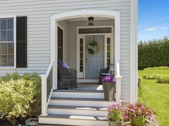 house with 2 bedroom, Stratham NH DS103035233