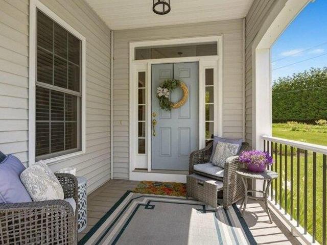 house with 2 bedroom, Stratham NH ES104408830