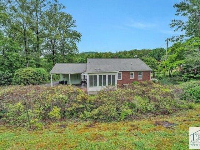house with 2 bedroom, Stuart VA ES104901299