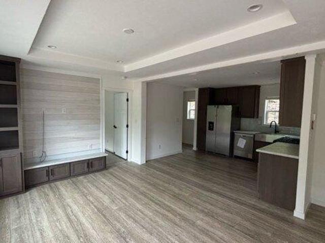 house with 2 bedroom, Sturbridge MA DS104113833