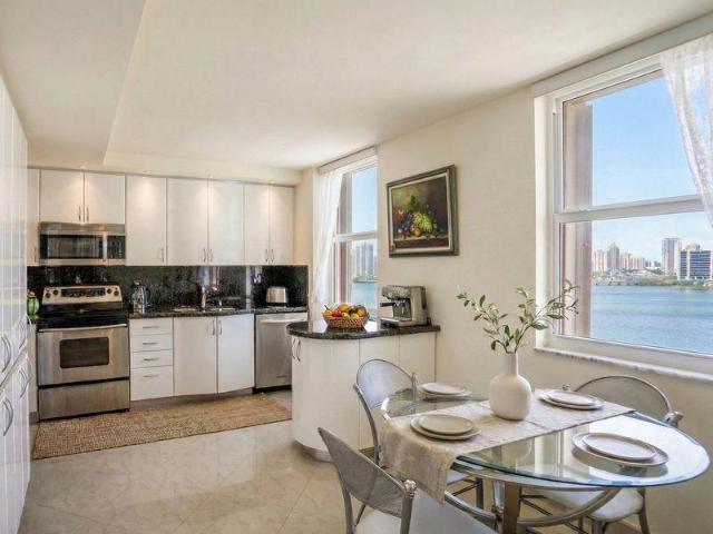 house with 2 bedroom, Sunny Isles Beach FL ES100973534