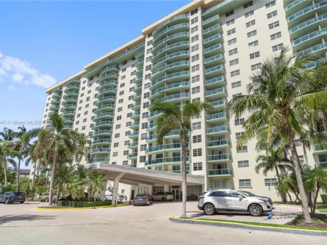 house with 2 bedroom, Sunny Isles Beach Fl FL DS102661083