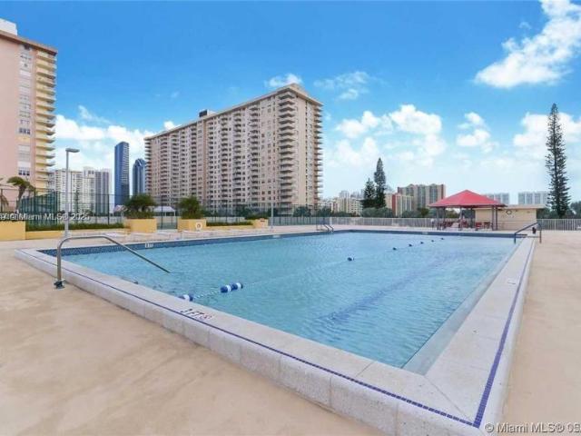 house with 2 bedroom, Sunny Isles Beach Fl FL DS102661632