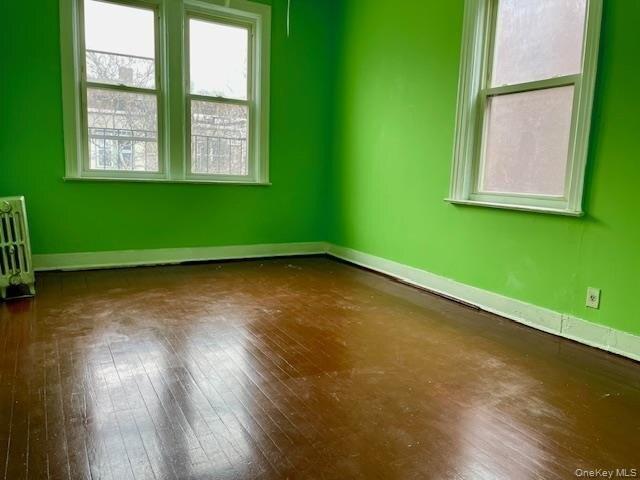 house with 2 bedroom, Sunnyside NY ES105189973