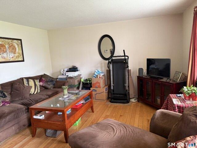 house with 2 bedroom, Suffield CT ES104848317