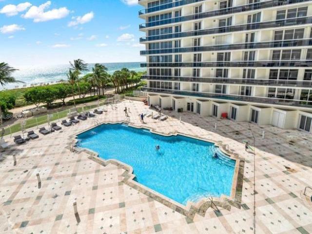 house with 2 bedroom, Surfside FL FL DS102396013