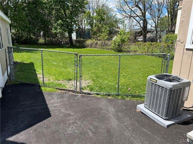 house with 2 bedroom, Syracuse NY ES104899909
