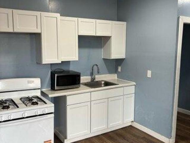 house with 34 bedroom, Hartford CT ES103439132