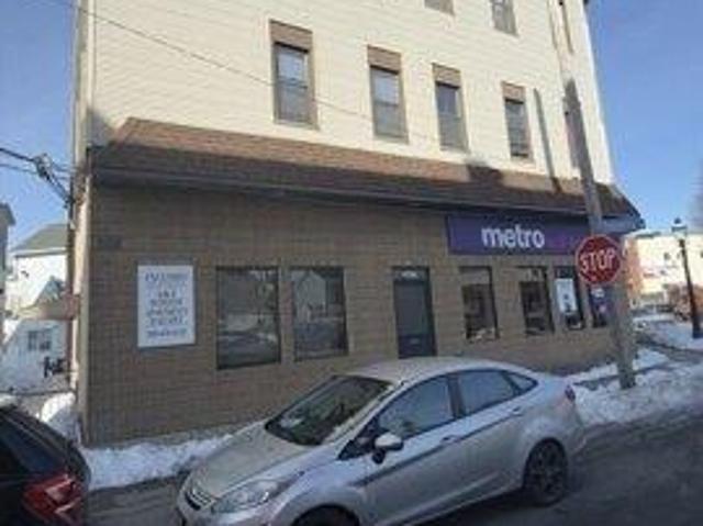 house with 36 bedroom, Fall River MA DLS103035047