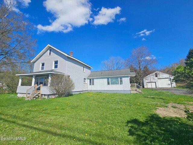 house with 37 bedroom, Pittsfield MA ES105114736