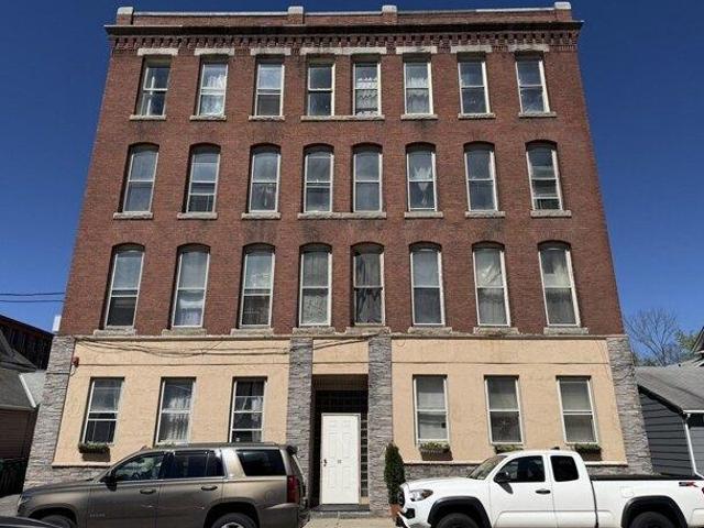 house with 30 bedroom, Clinton MA DS102442750