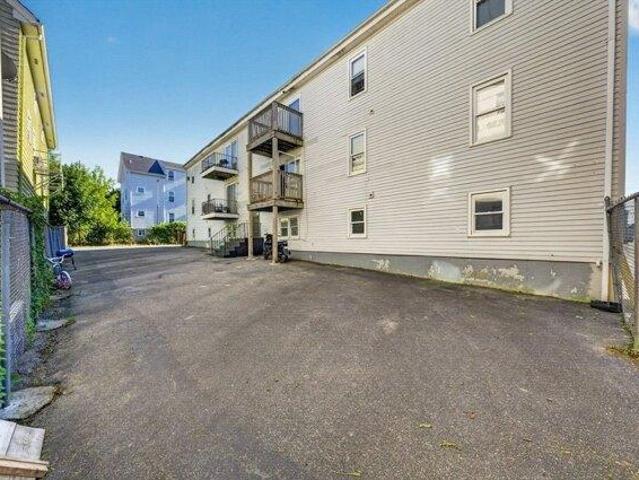 house with 30 bedroom, Fall River MA DS104116789