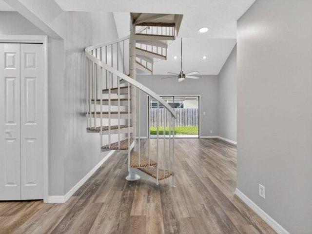 house with 30 bedroom, Jupiter FL ES104899906